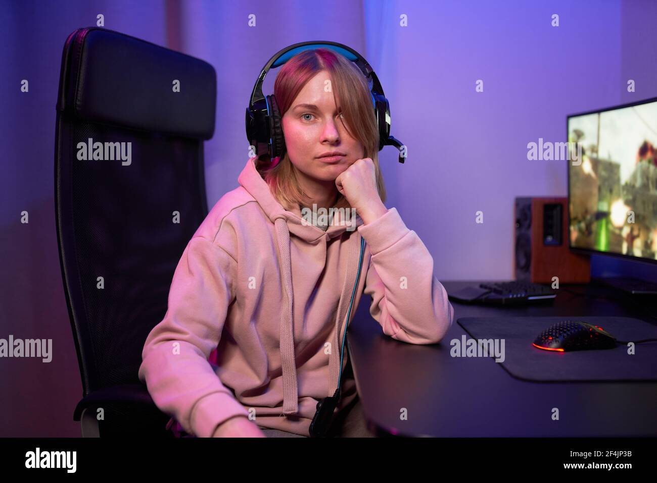 Portrait of streamer gamer girl Stock Photo - Alamy