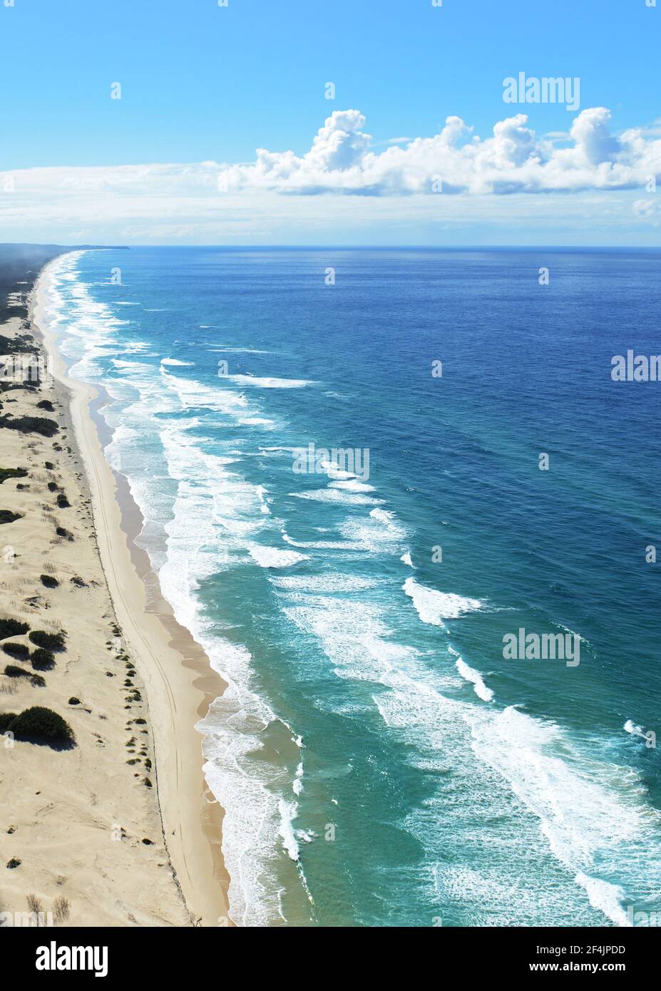 North stradbroke island aerial hi-res stock photography and images - Alamy