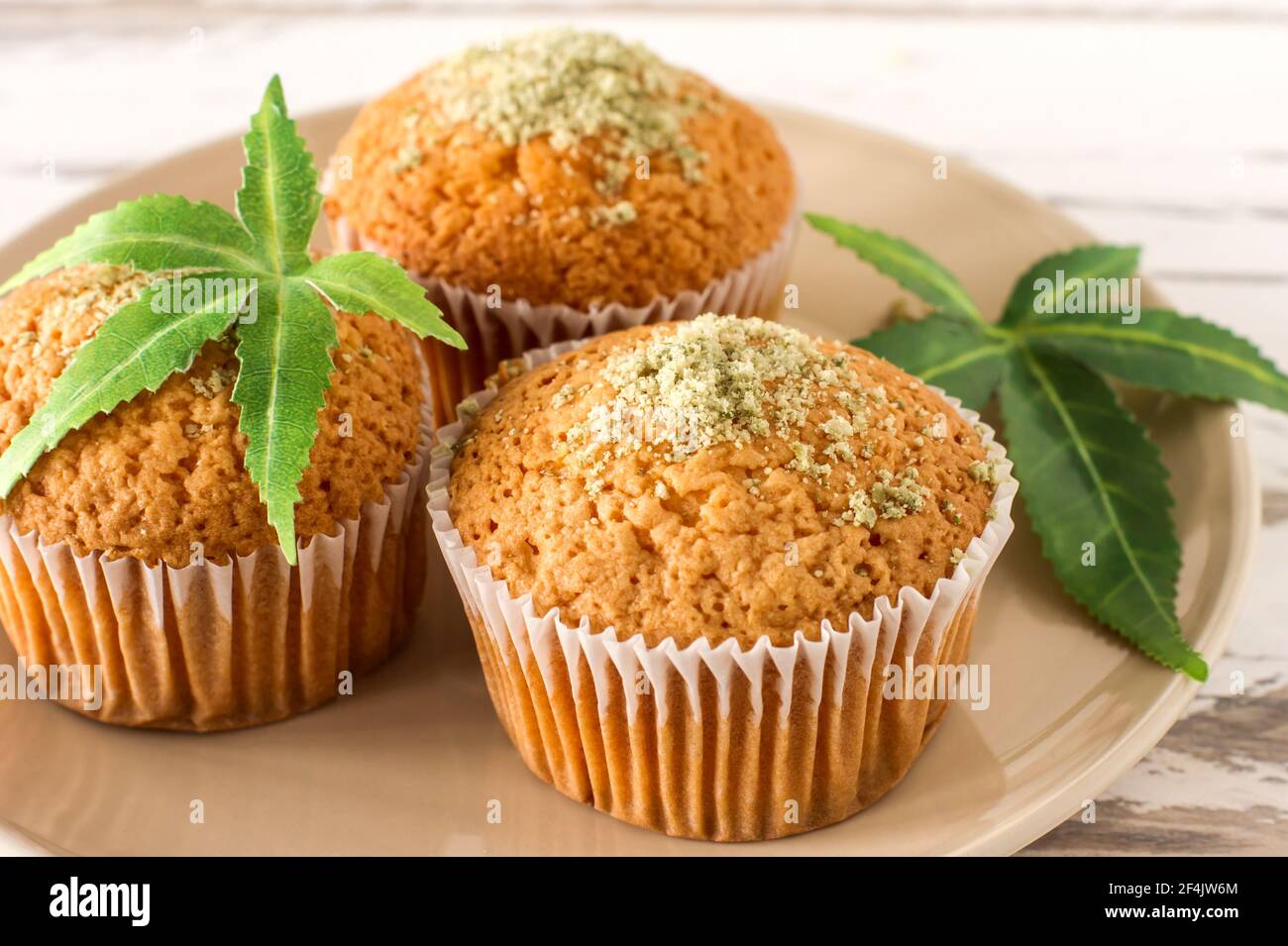 Marijuana cake hi-res stock photography and images - Alamy