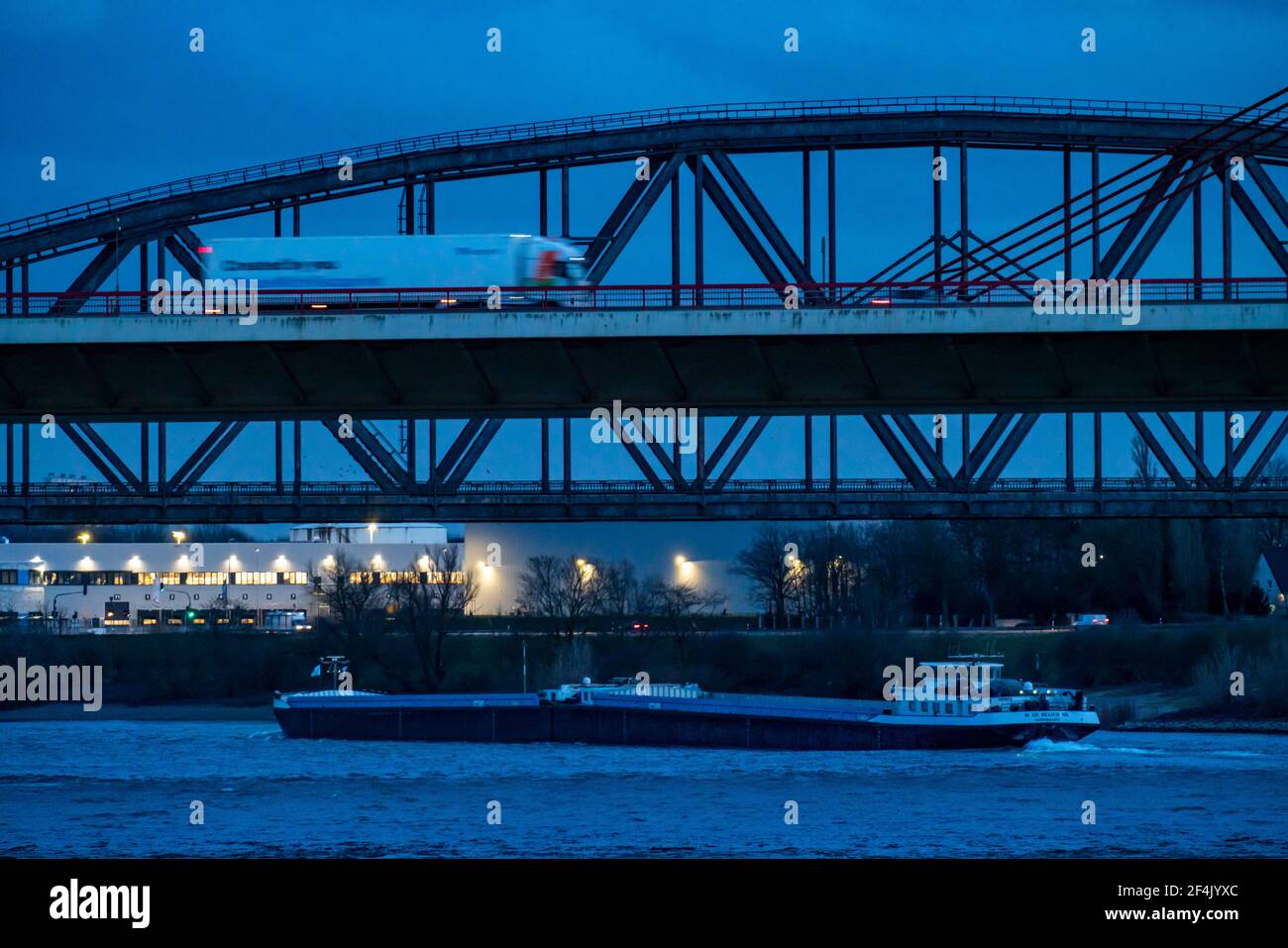 Beeckerwerther bridge, motorway bridge, A42, truck, Haus-Knipp railway ...