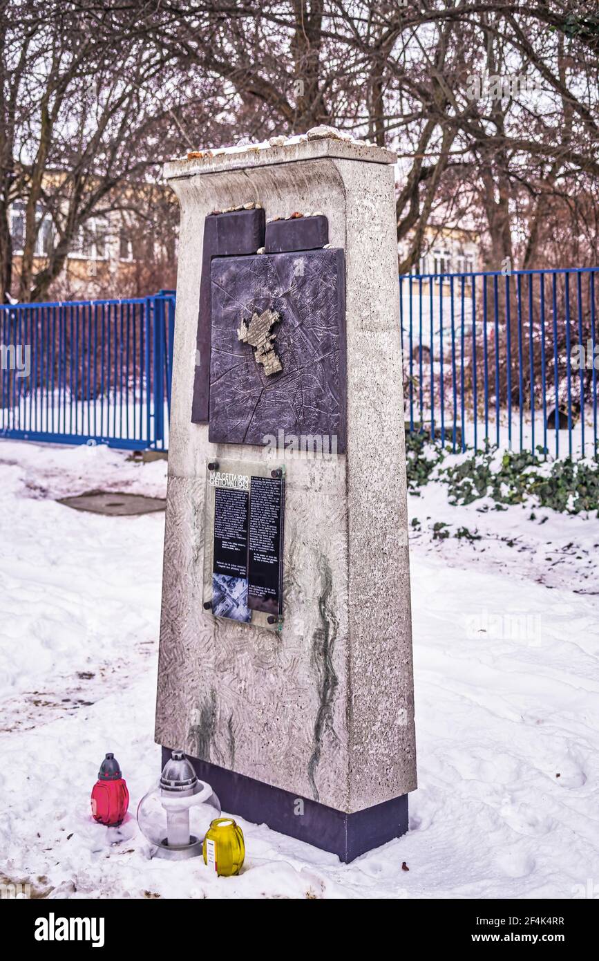 Small monuments hi-res stock photography and images - Alamy