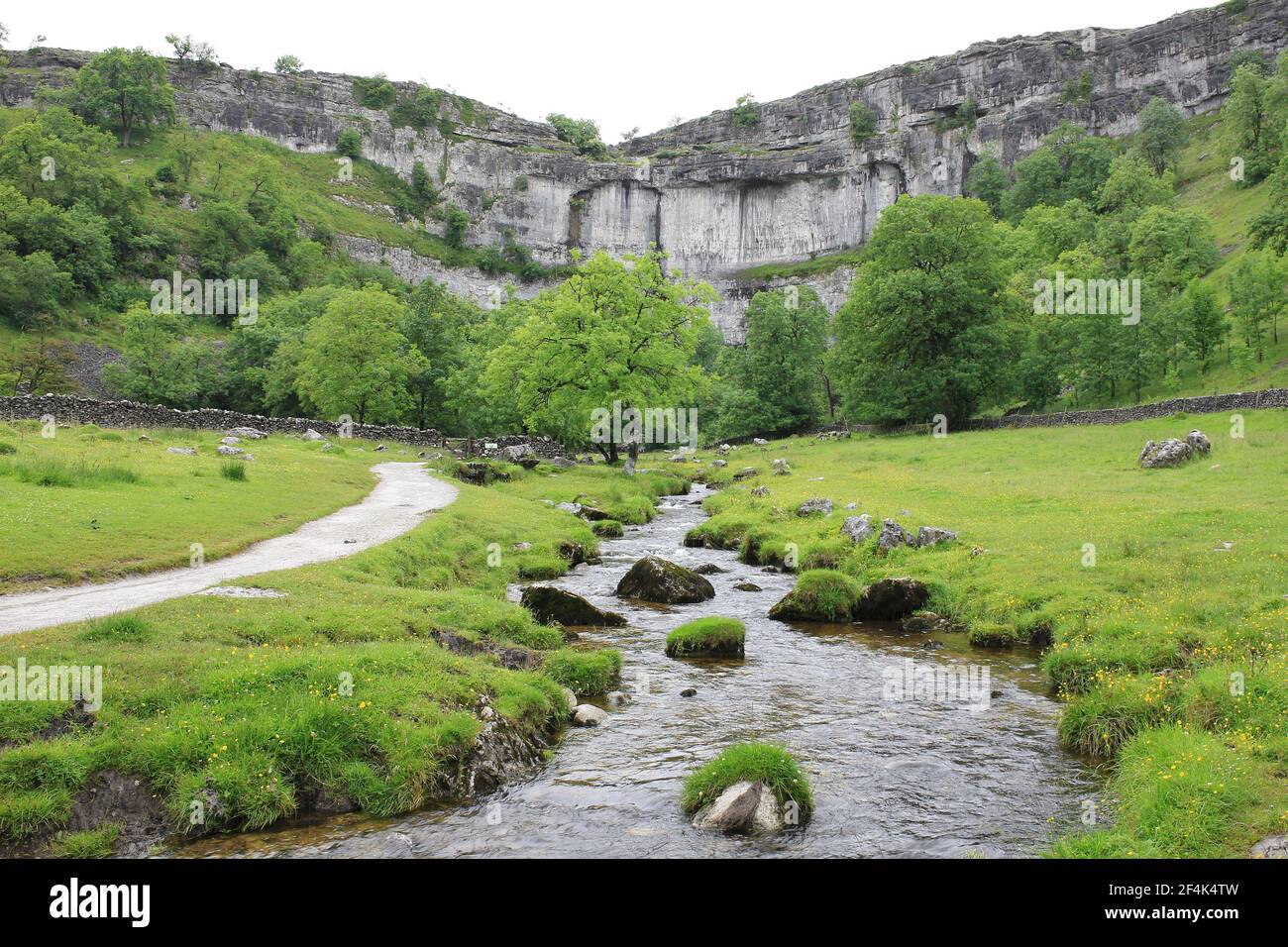 Malham Cove, North Yorkshire Stock Photo - Alamy