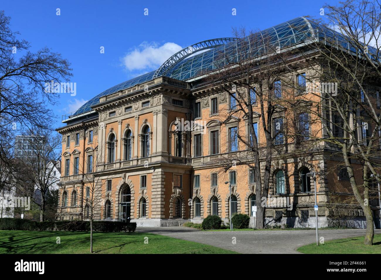 Kunsthalle K21 art museum at Ständehaus, front exterior with park ...