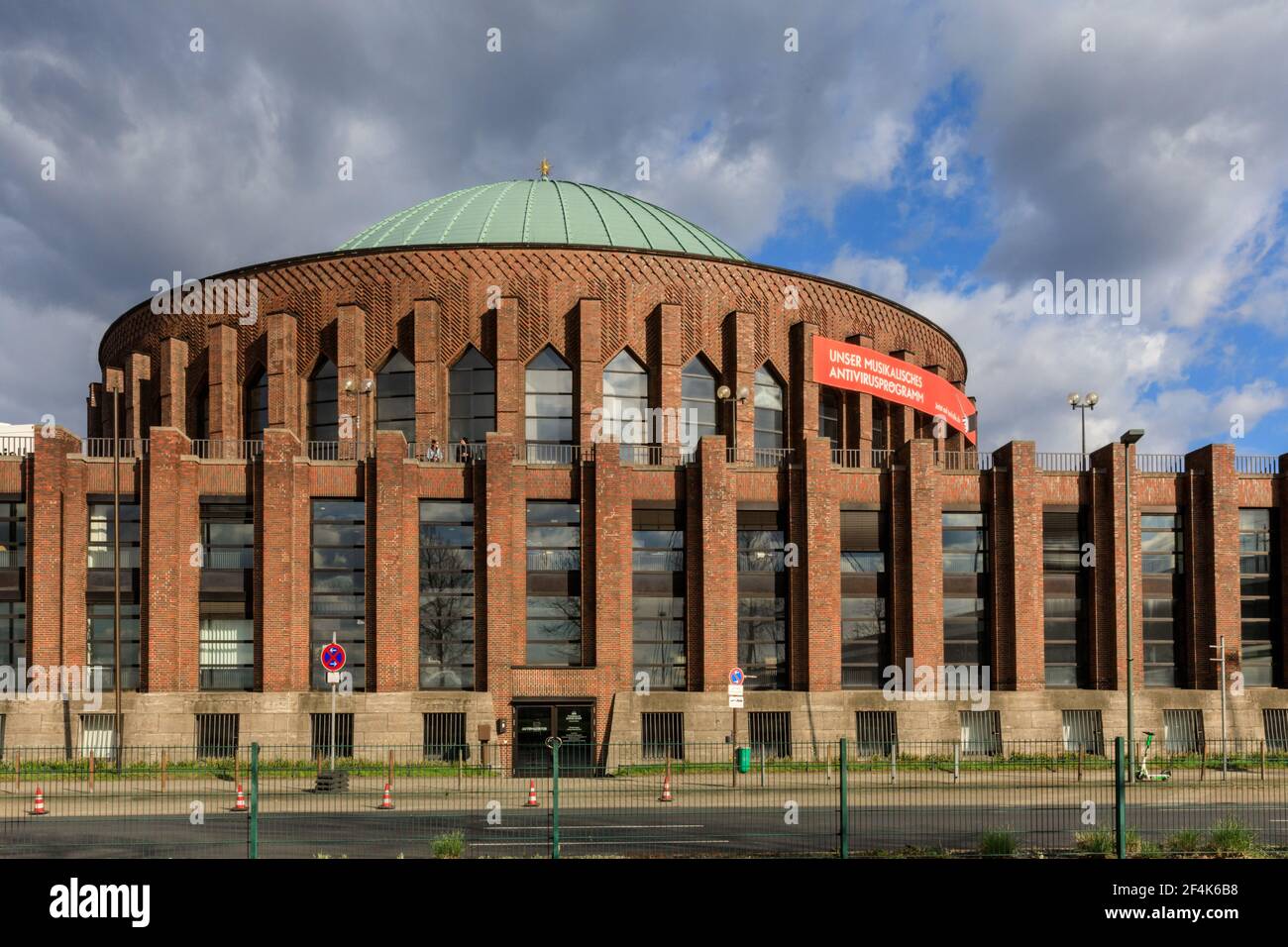 Tonhalle duesseldorf hi-res stock photography and images - Alamy
