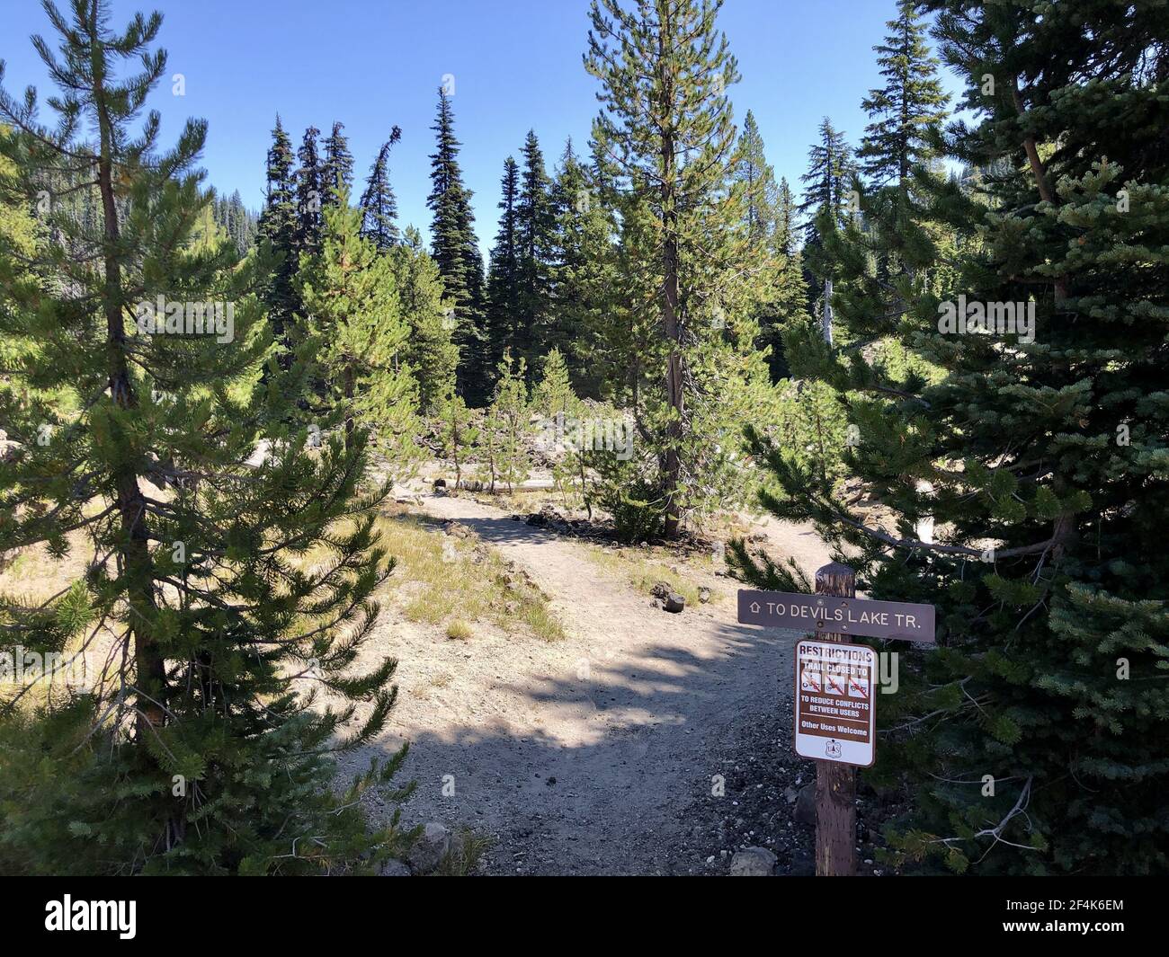 BEND, UNITED STATES - Aug 17, 2019: Beginning of Devils Lake Trail in ...