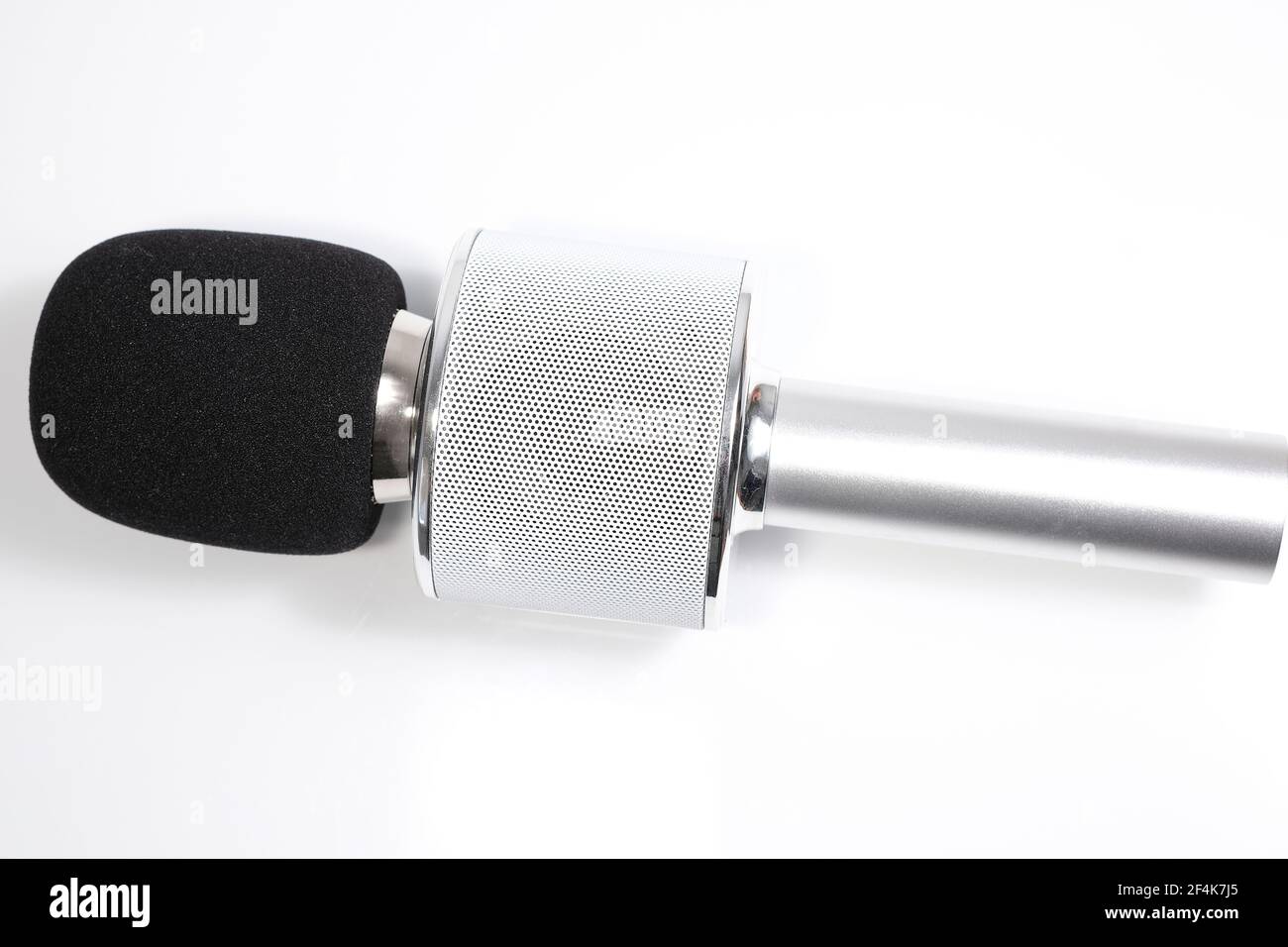 Podcast microphone close up hi-res stock photography and images - Alamy