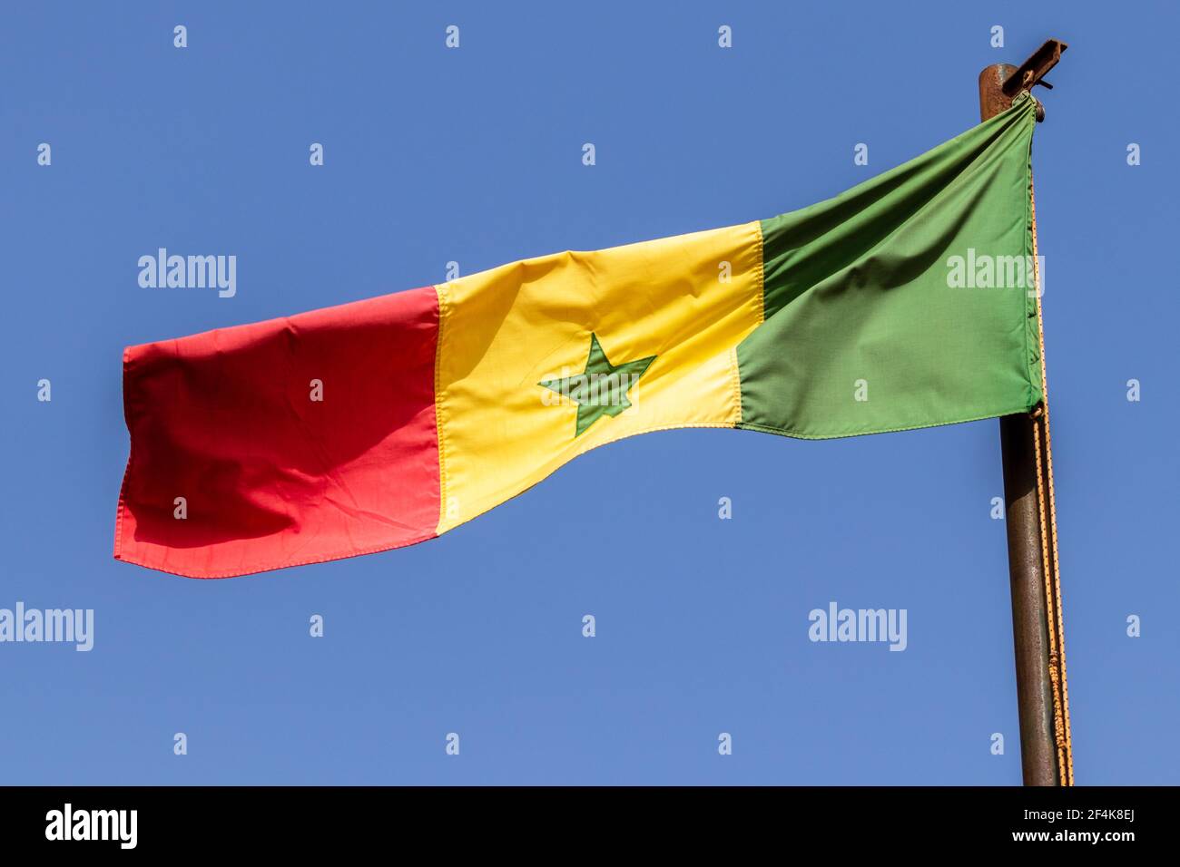Senegal wooden flag hi-res stock photography and images - Alamy