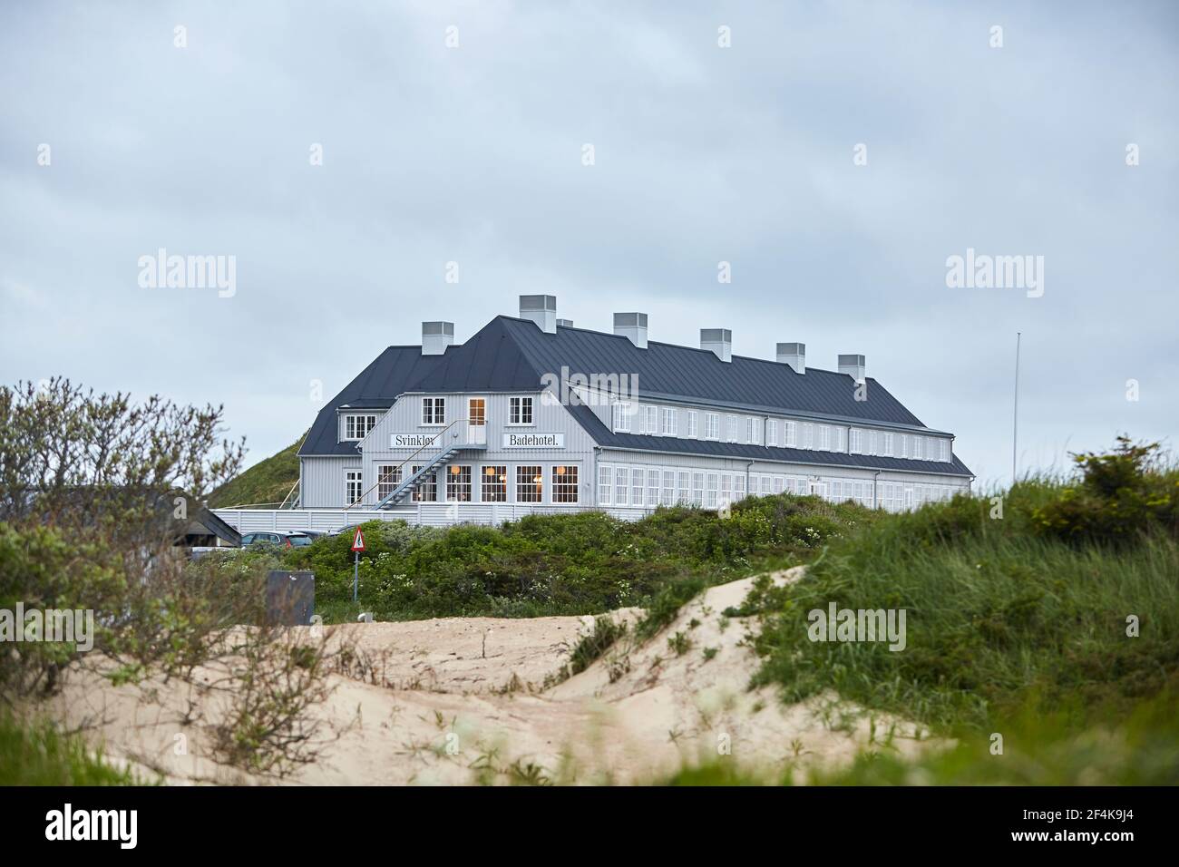 a beautiful restaurant by the water and beach Stock Photo - Alamy