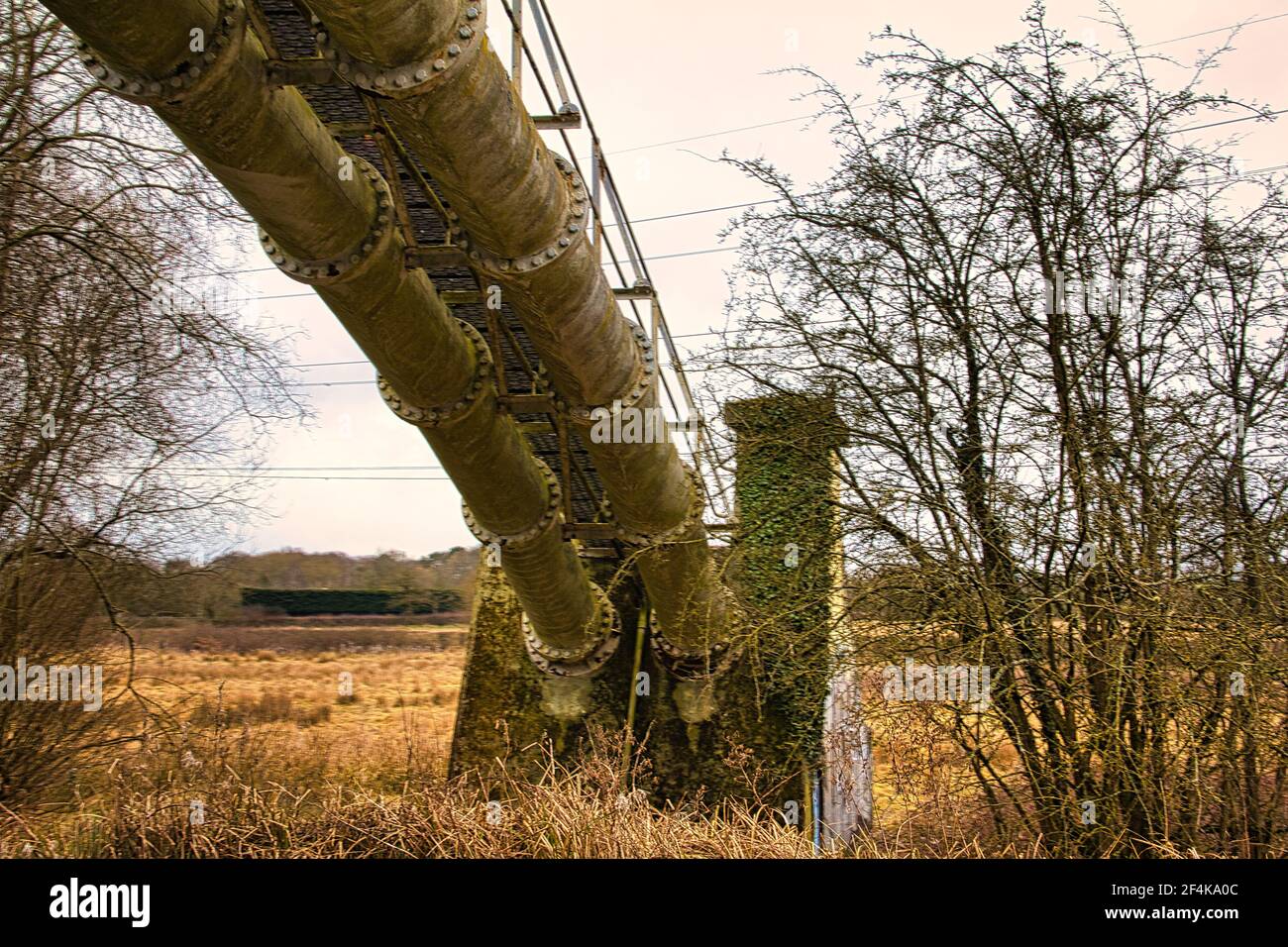 Pipe bridge hi-res stock photography and images - Alamy