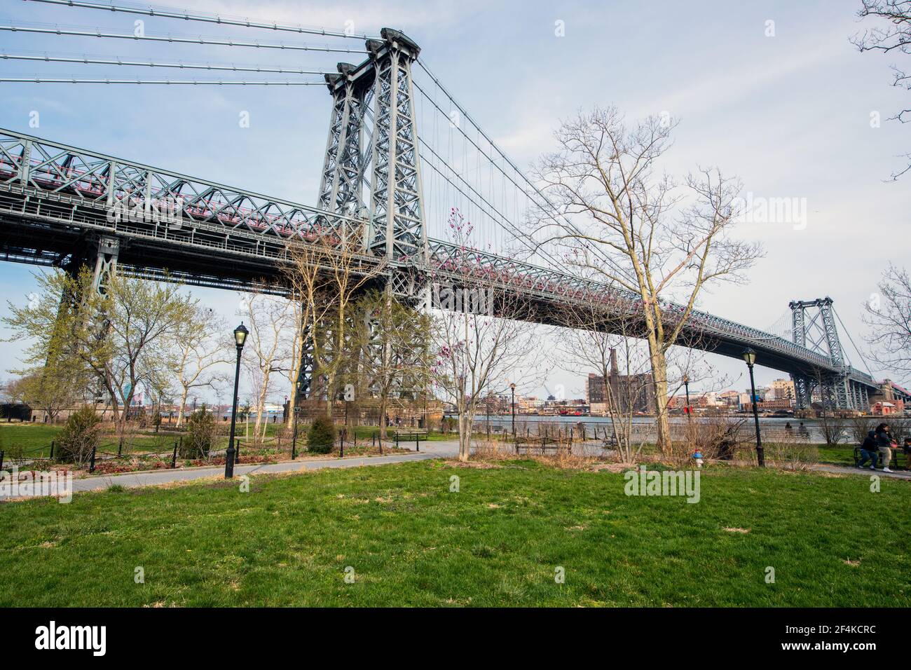 New York City, USA. View on the Williamsburg Bridge from East River ...