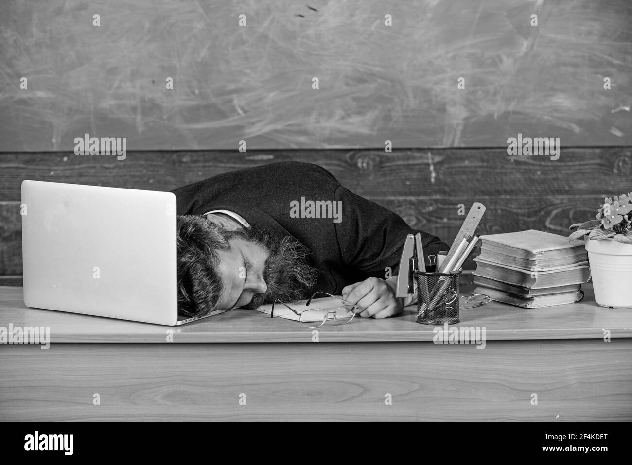 Life of teacher exhausting. Fall asleep at work. Educators more ...