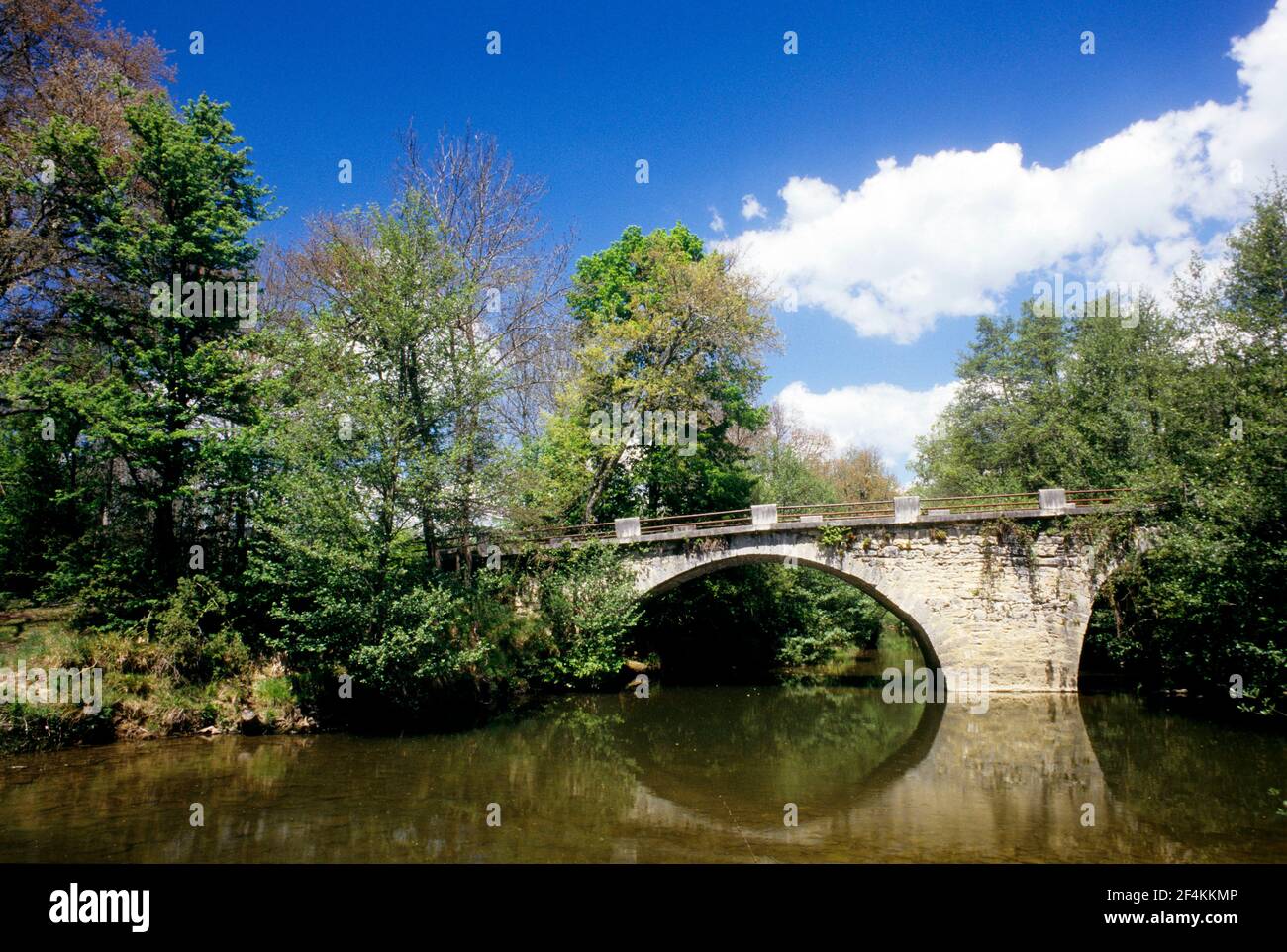 SPAIN - BASQUE COUNTRY - ALAVA. Cuartango, Puente / Catadiano bridge ...