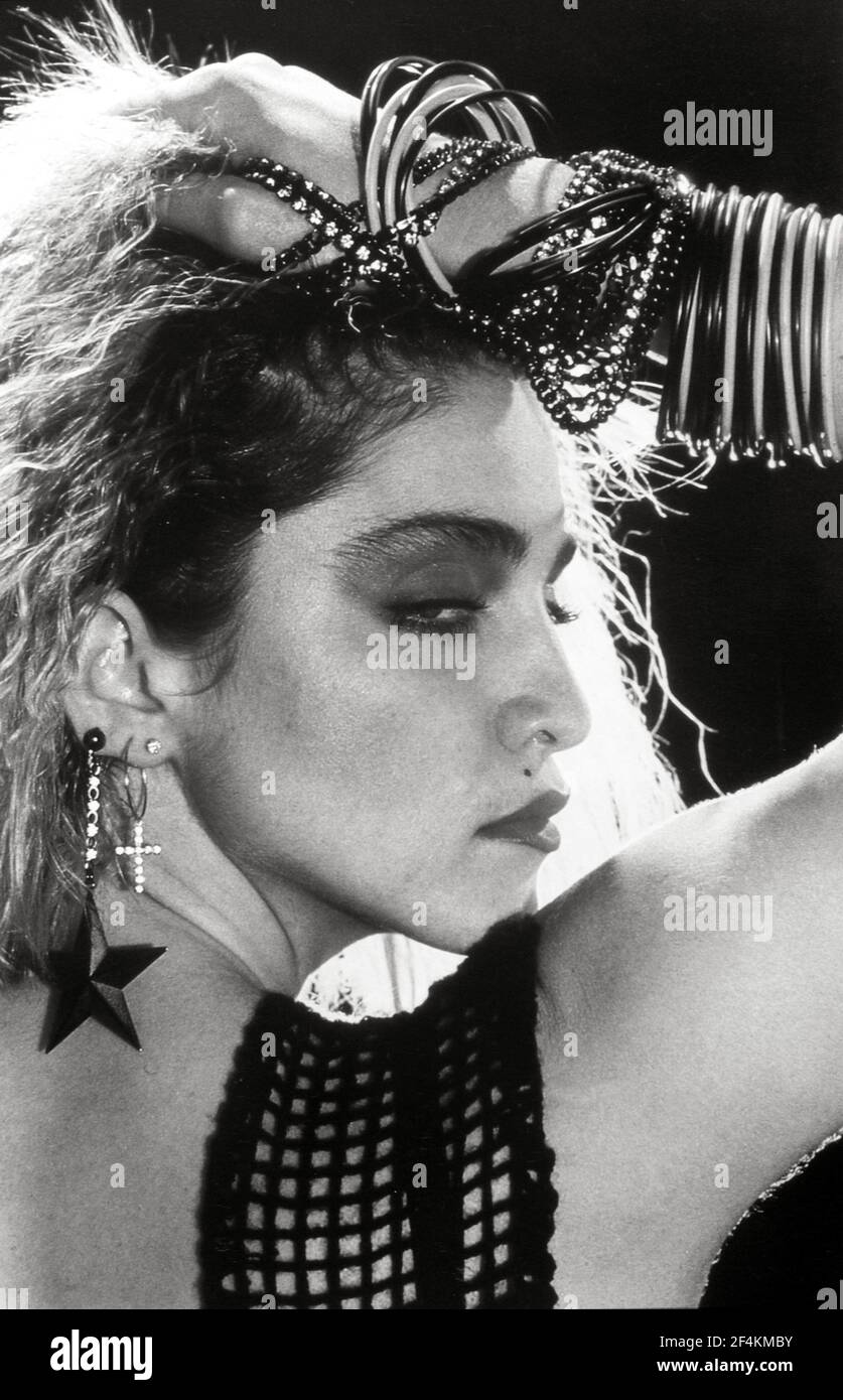 Madonna portrait singer hi-res stock photography and images - Alamy