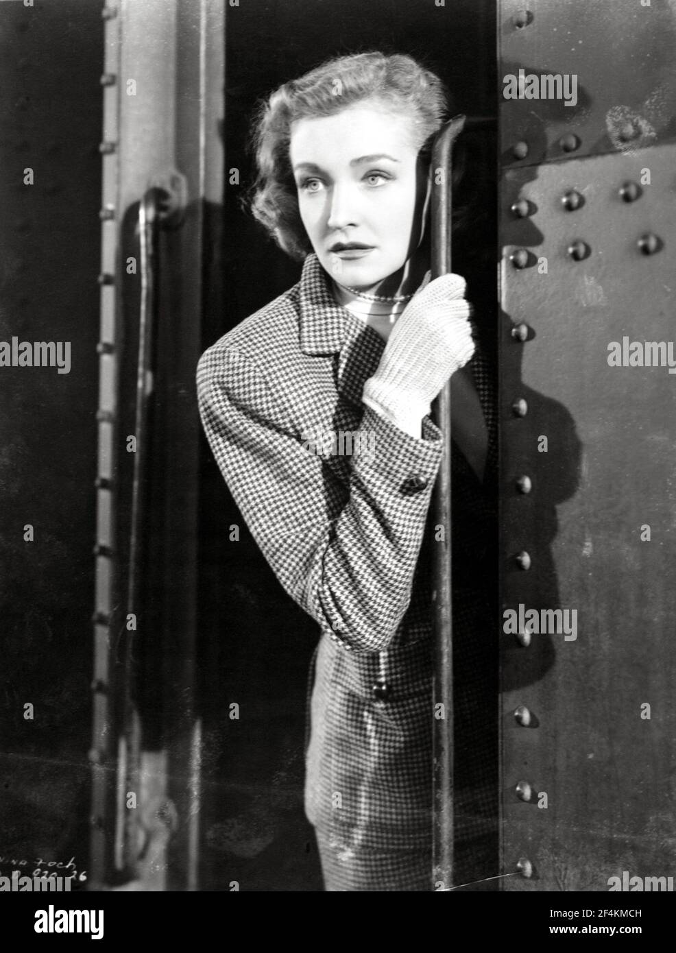 NINA FOCH in THE UNDERCOVER MAN (1949), directed by JOSEPH H. LEWIS ...