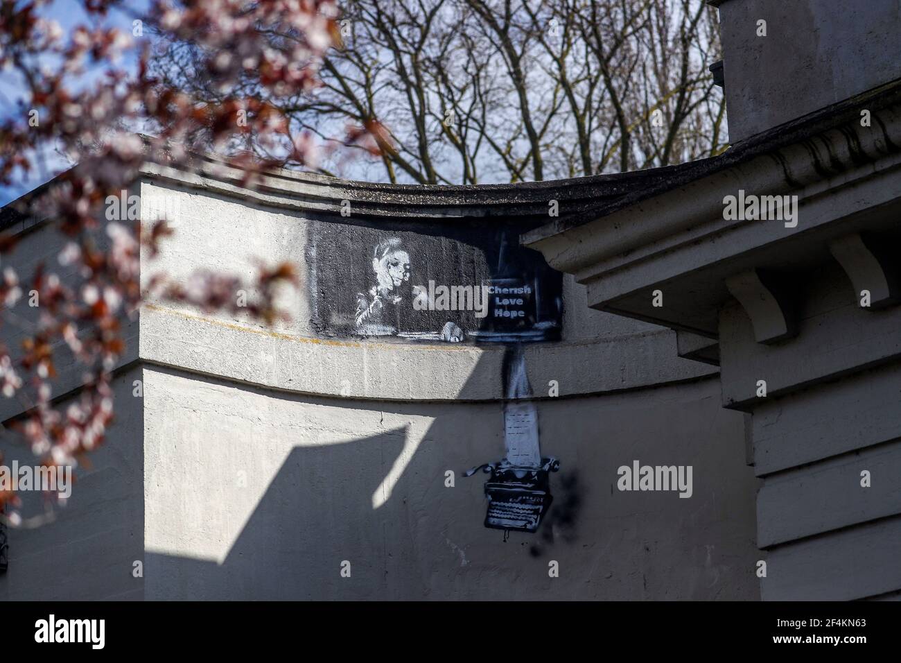 Banksy reading prison hi-res stock photography and images - Alamy