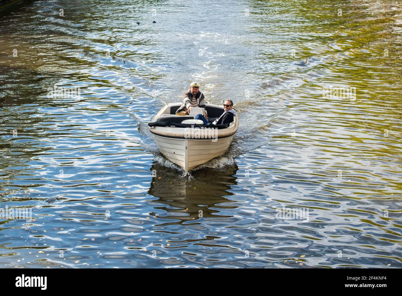 Sloop ship hi-res stock photography and images - Alamy