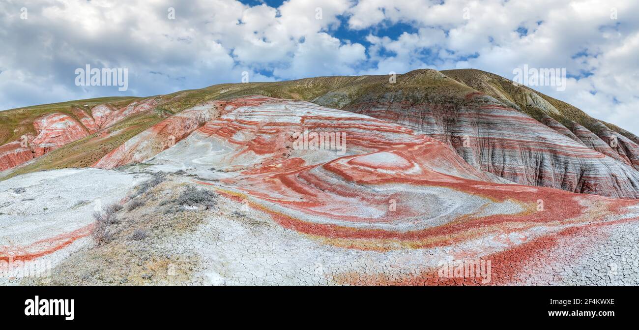 Khizi red mountains hi-res stock photography and images - Alamy