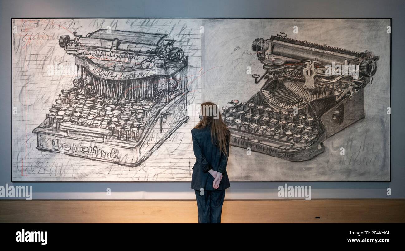 Large typewriters hi-res stock photography and images - Alamy