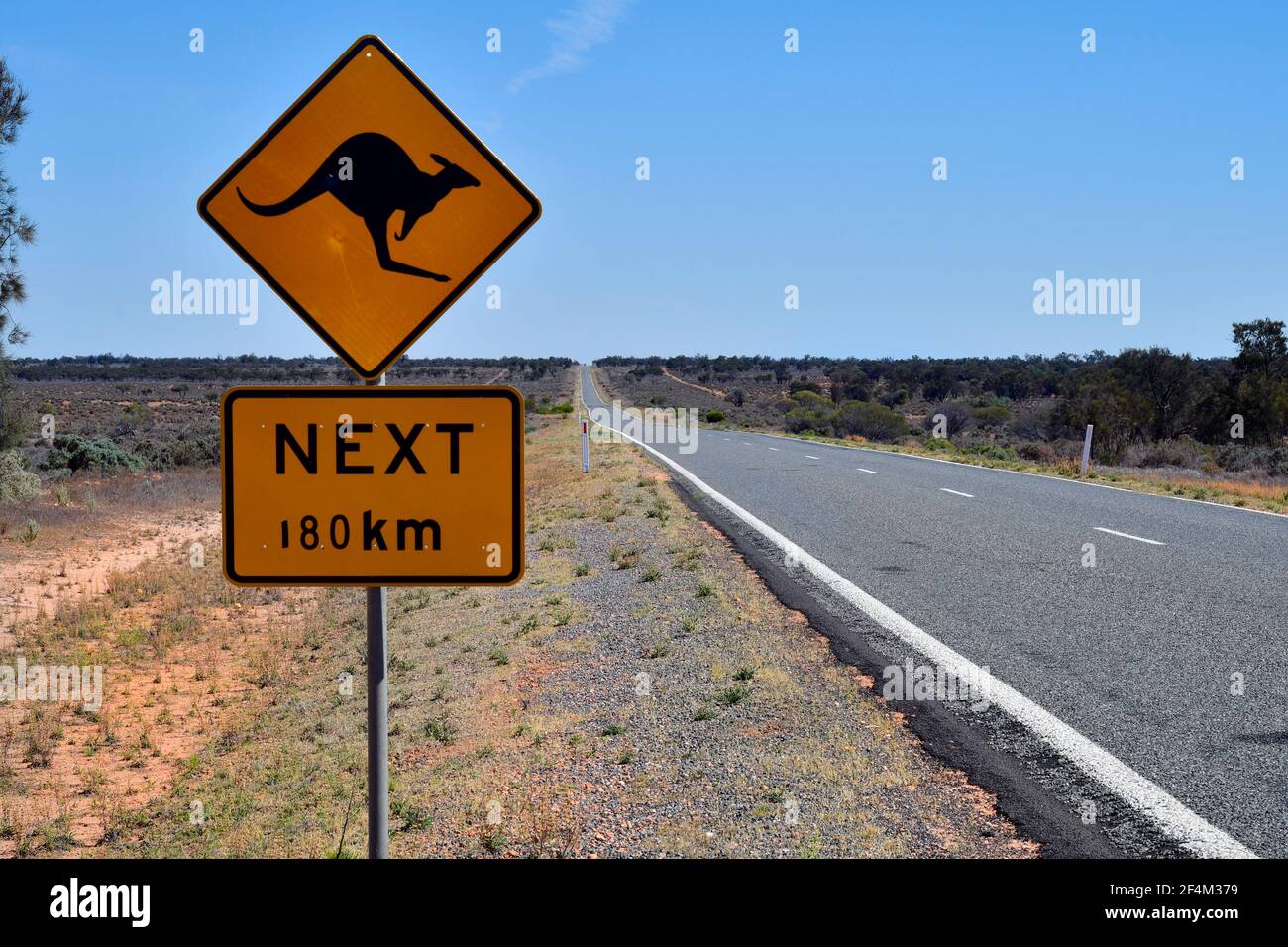 Australia, NSW, warning sign for animal crossing on Silver City highway ...
