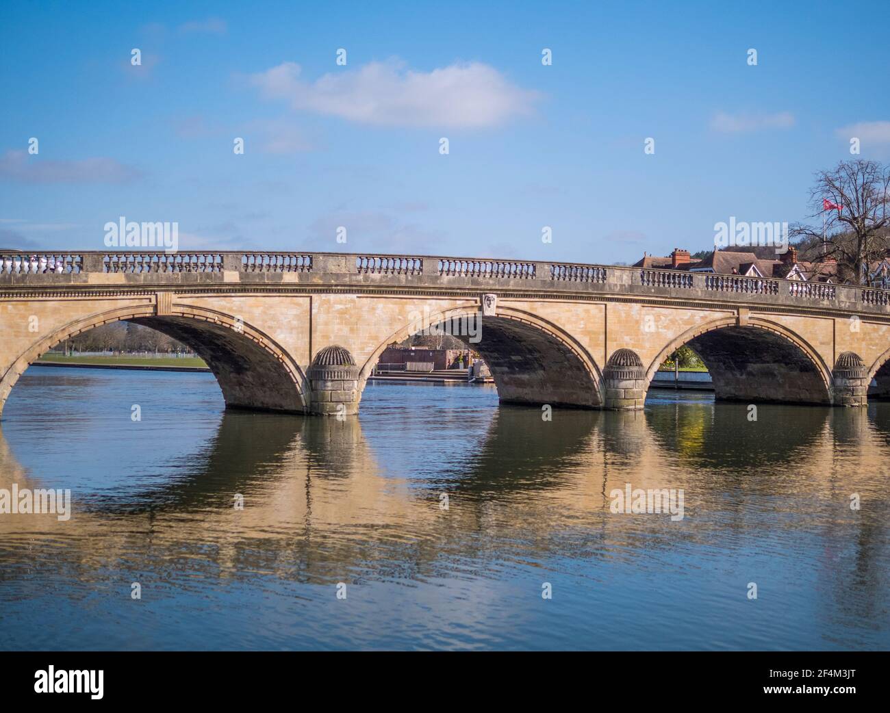 Henley Bridge Landscape High Resolution Stock Photography and Images ...