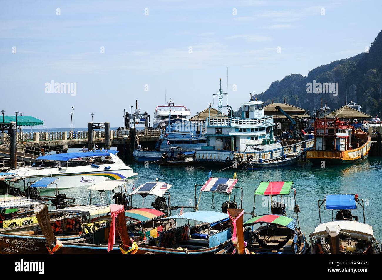 Tonsai pier hi-res stock photography and images - Alamy