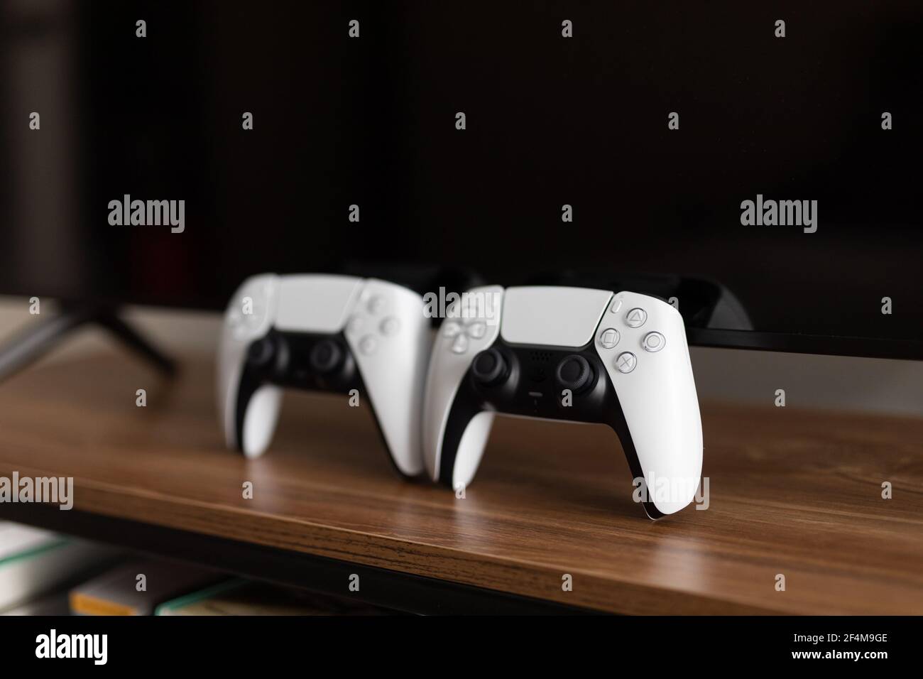 Ps5 box hi-res stock photography and images - Alamy