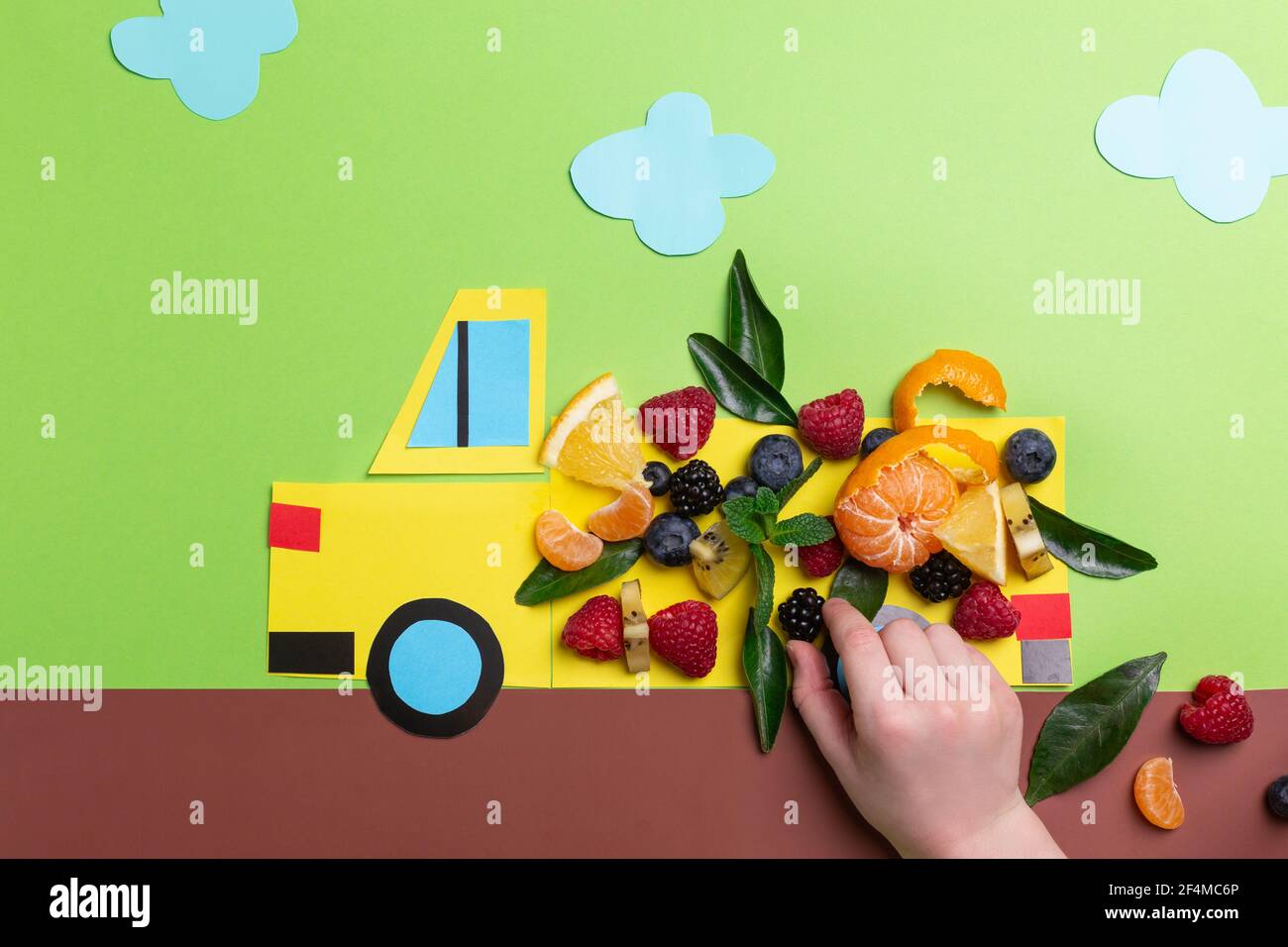 Fruit truck hi-res stock photography and images - Alamy