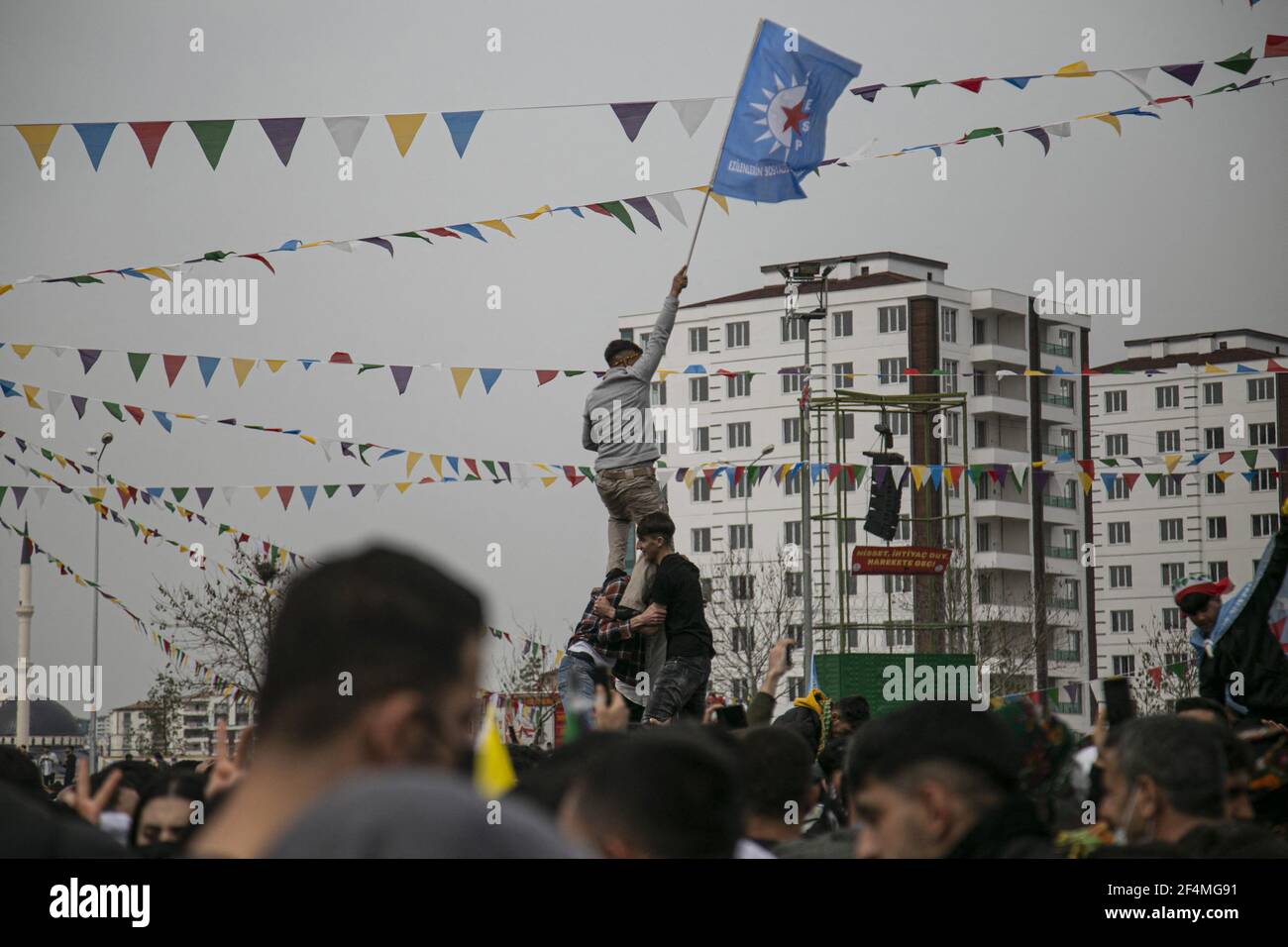Kurdish new year festivities hi-res stock photography and images - Alamy