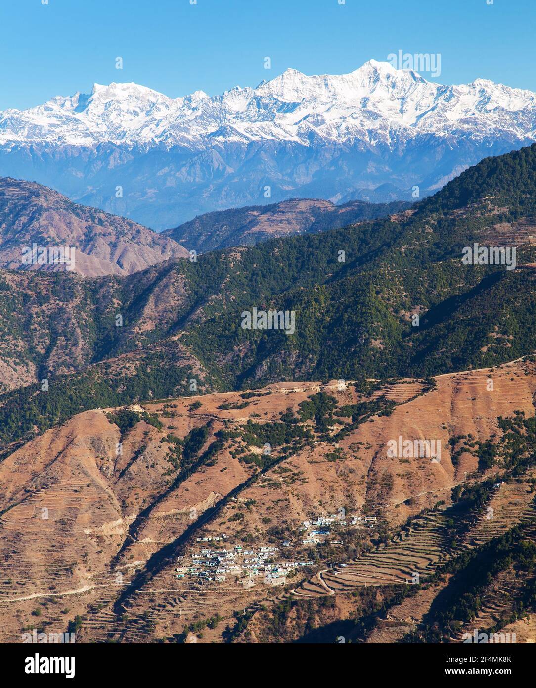 Mount Bandarpunch, Himalaya, panoramic view of Indian Himalayas, great Himalayan range ...