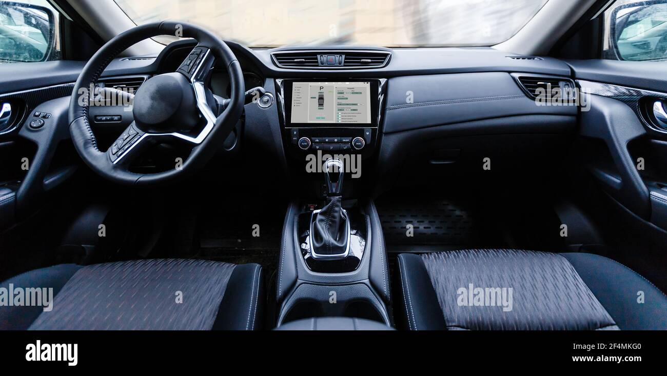 Close up navigation screen in the car Stock Photo - Alamy