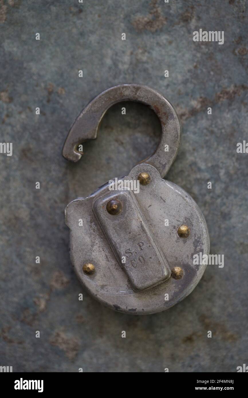 Antique padlock hi-res stock photography and images - Alamy