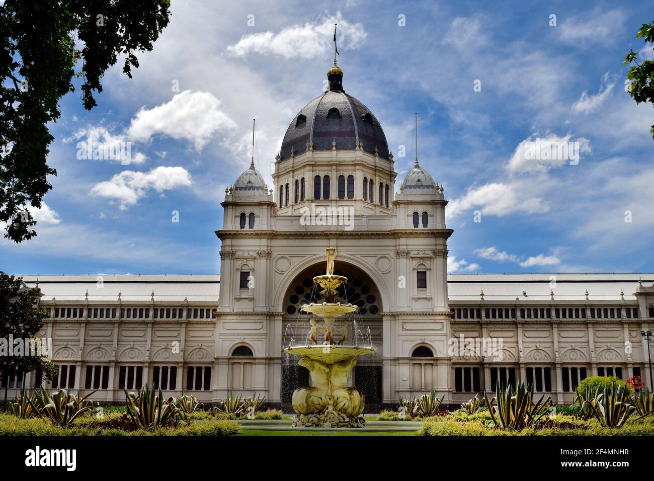Melbourne Heritage Building High Resolution Stock Photography and ...
