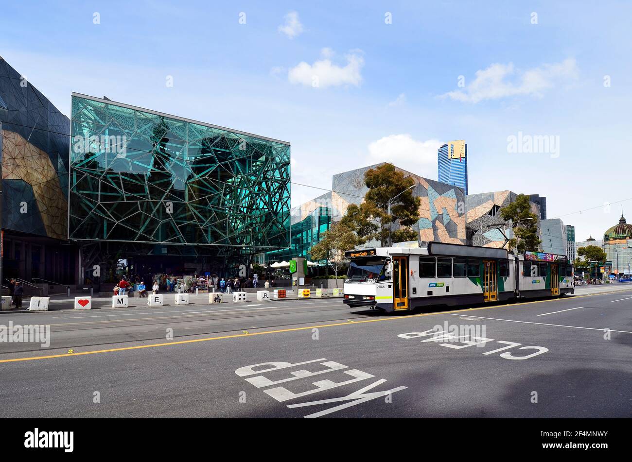 Australia square tower skyscraper hi-res stock photography and images ...