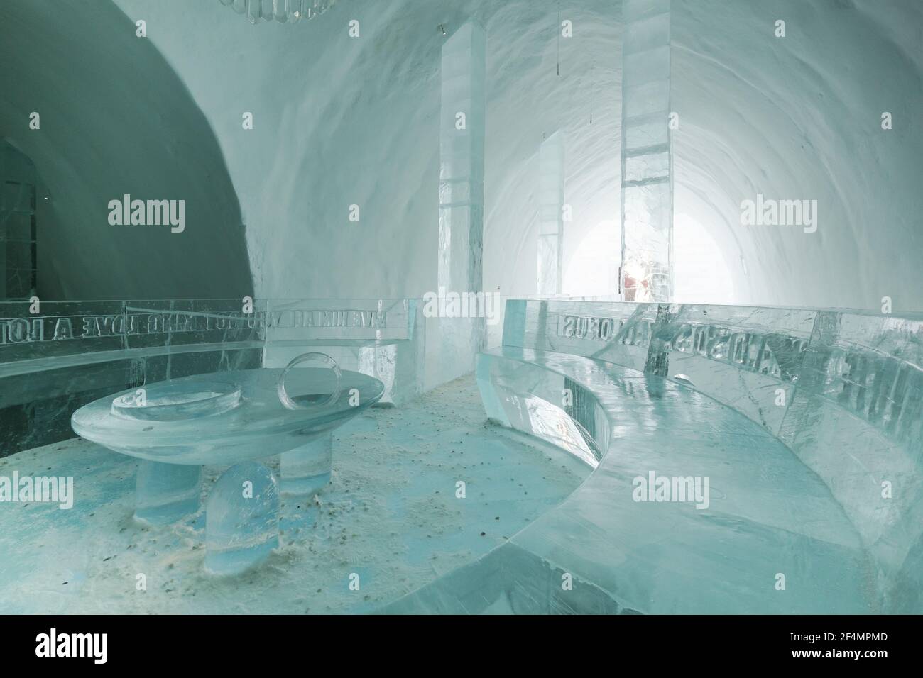 Igloo interior hi-res stock photography and images - Alamy