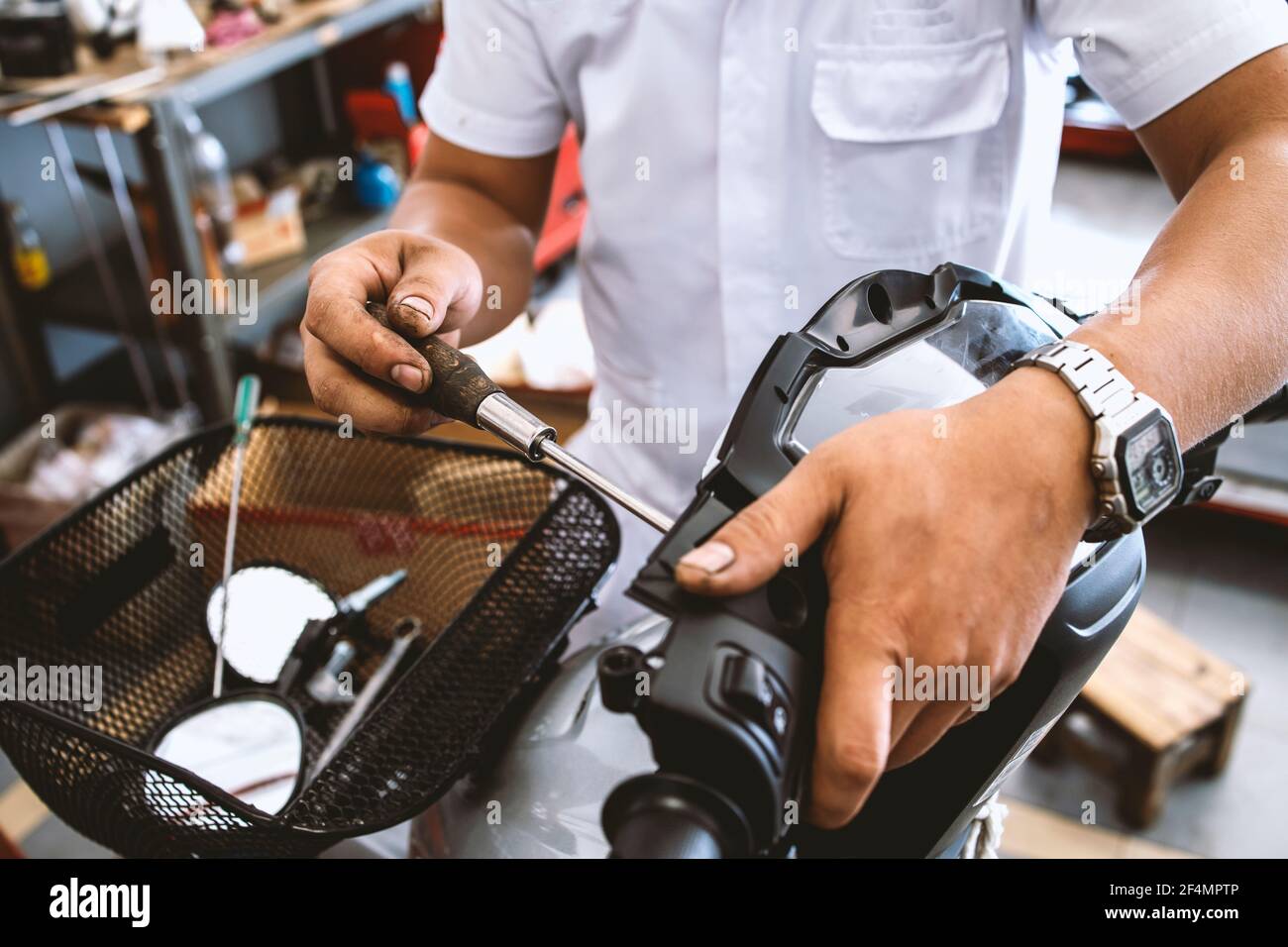 Mechanic working motorcycle workshop hi-res stock photography and ...
