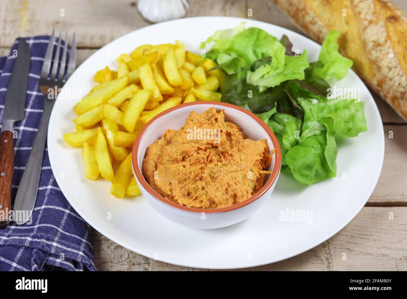 American fillet and fries on a plate Stock Photo - Alamy