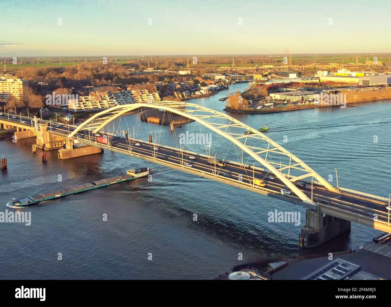 Bladerloze bomen hi-res stock photography and images - Alamy