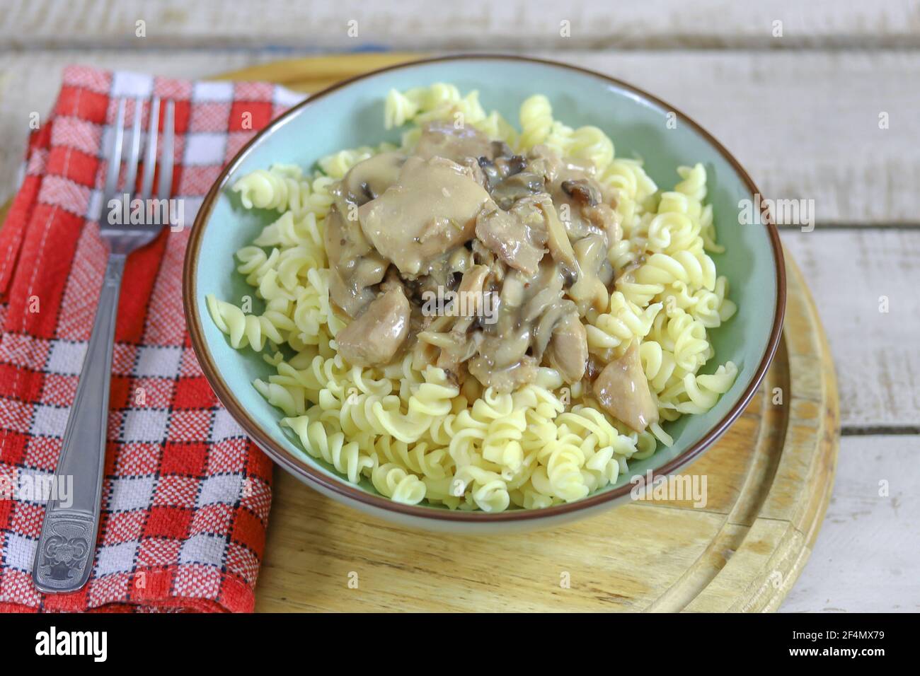 mushroom chicken pasta Stock Photo - Alamy