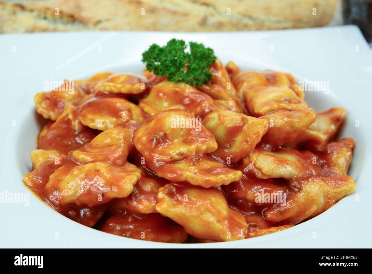 Canned ravioli hi-res stock photography and images - Alamy