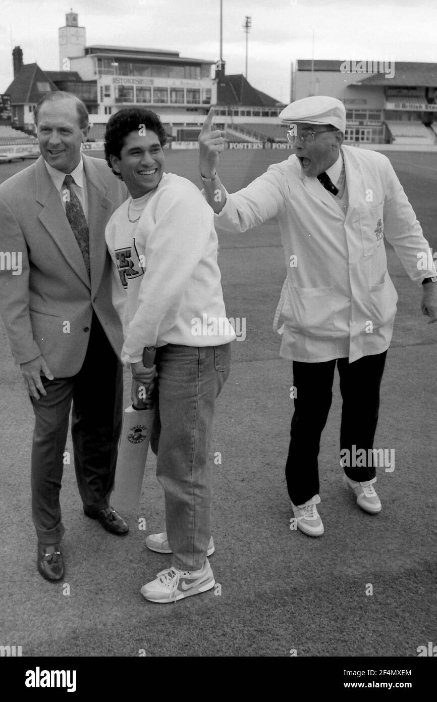 Geoff boycott dickie bird hi-res stock photography and images - Alamy