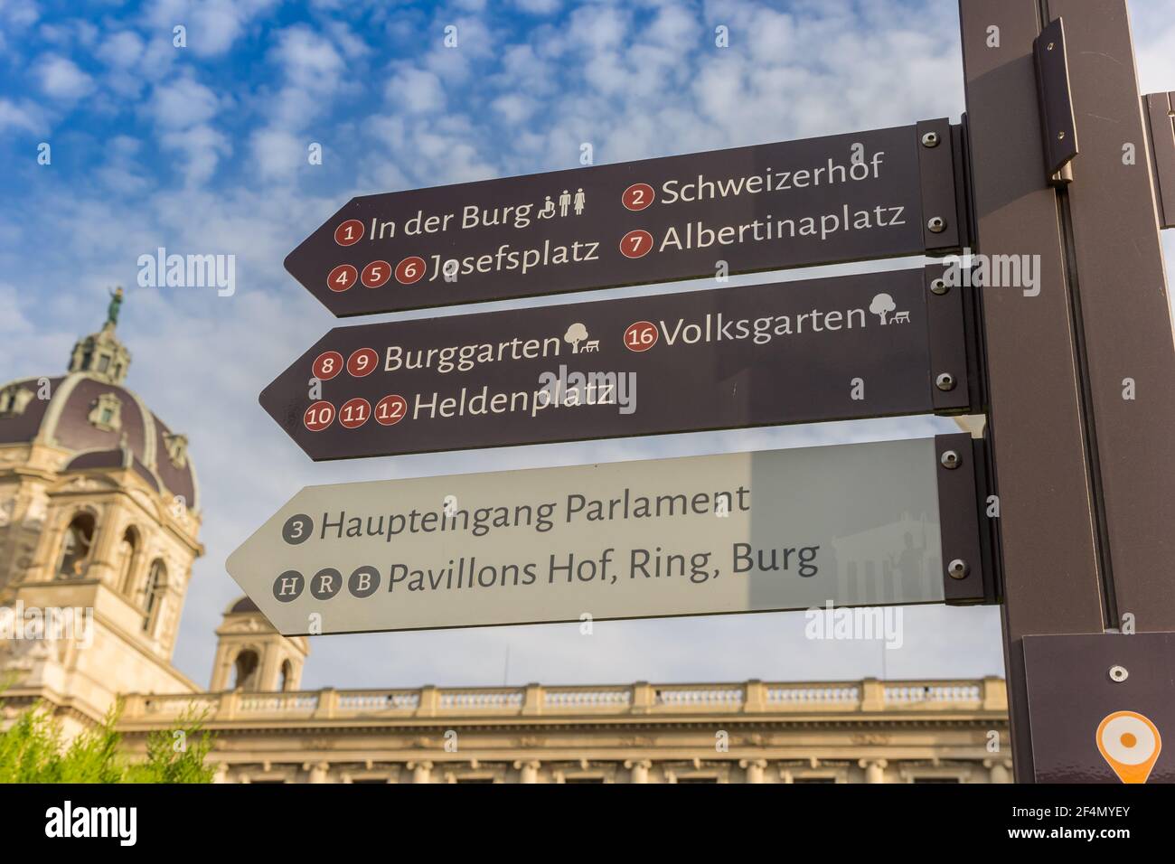 Tourist landmark signpost vienna austria hi-res stock photography and ...