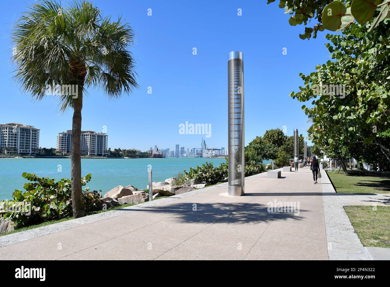 Miami Beach, South Pointe Park Pier, Fl, Usa Stock Photo - Alamy