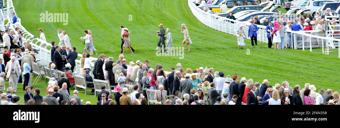 Racing picture hi-res stock photography and images - Alamy