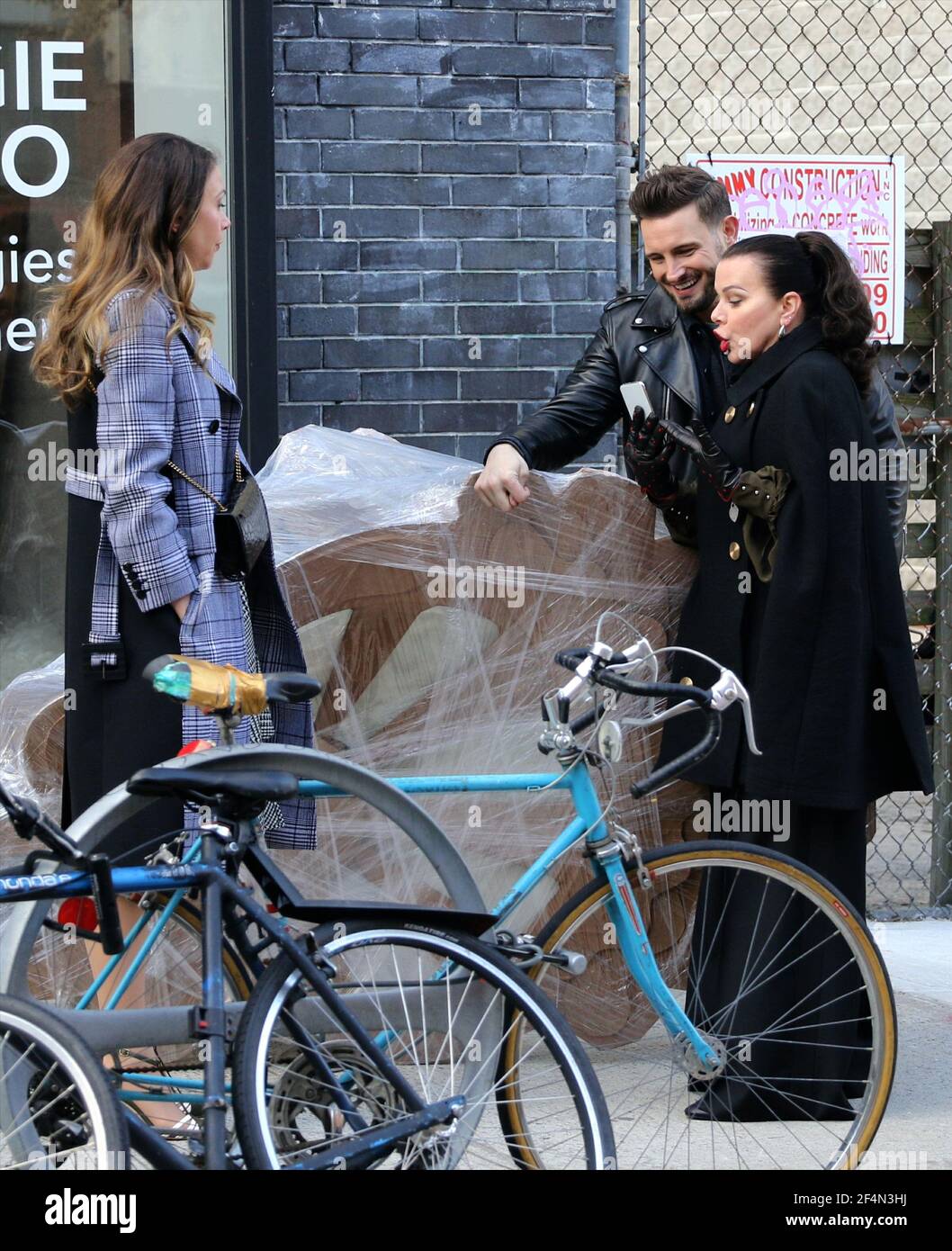 New York - NY - 20210106 Sutton FosterNico Tortorella and Debi Mazar ...