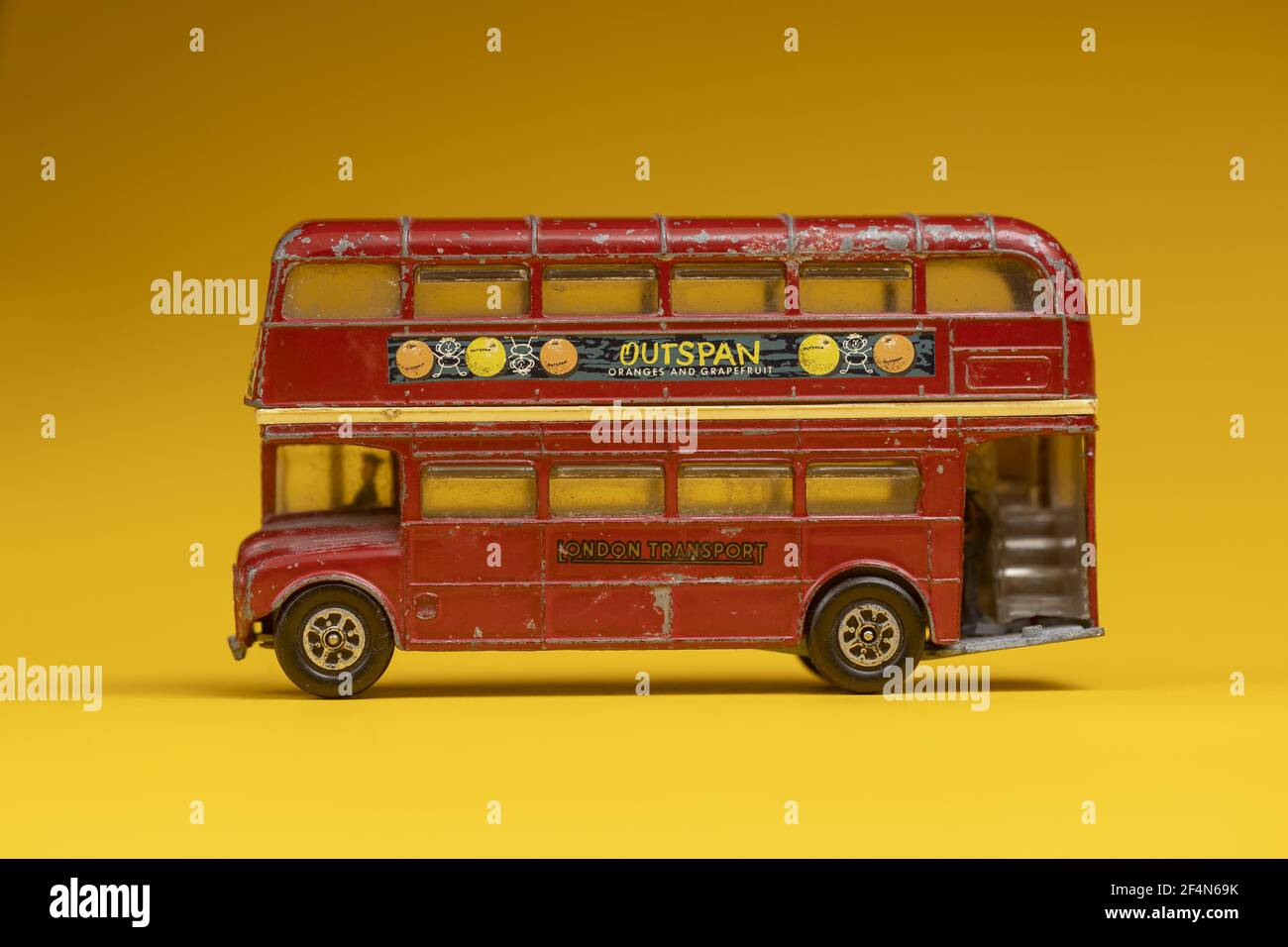 Dinky model london bus hi-res stock photography and images - Alamy