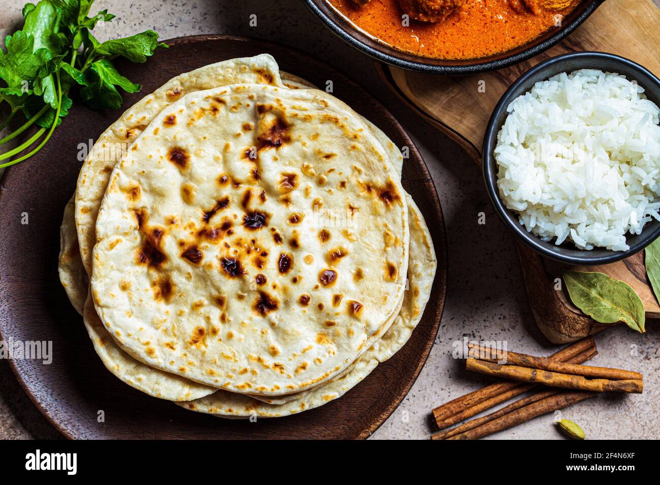 Indian chapati bread hi-res stock photography and images - Alamy
