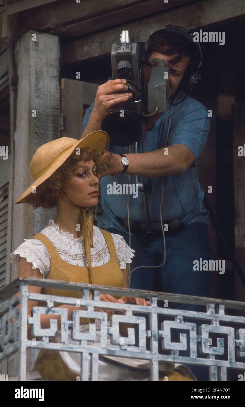 Francesca annis actress hi-res stock photography and images - Alamy