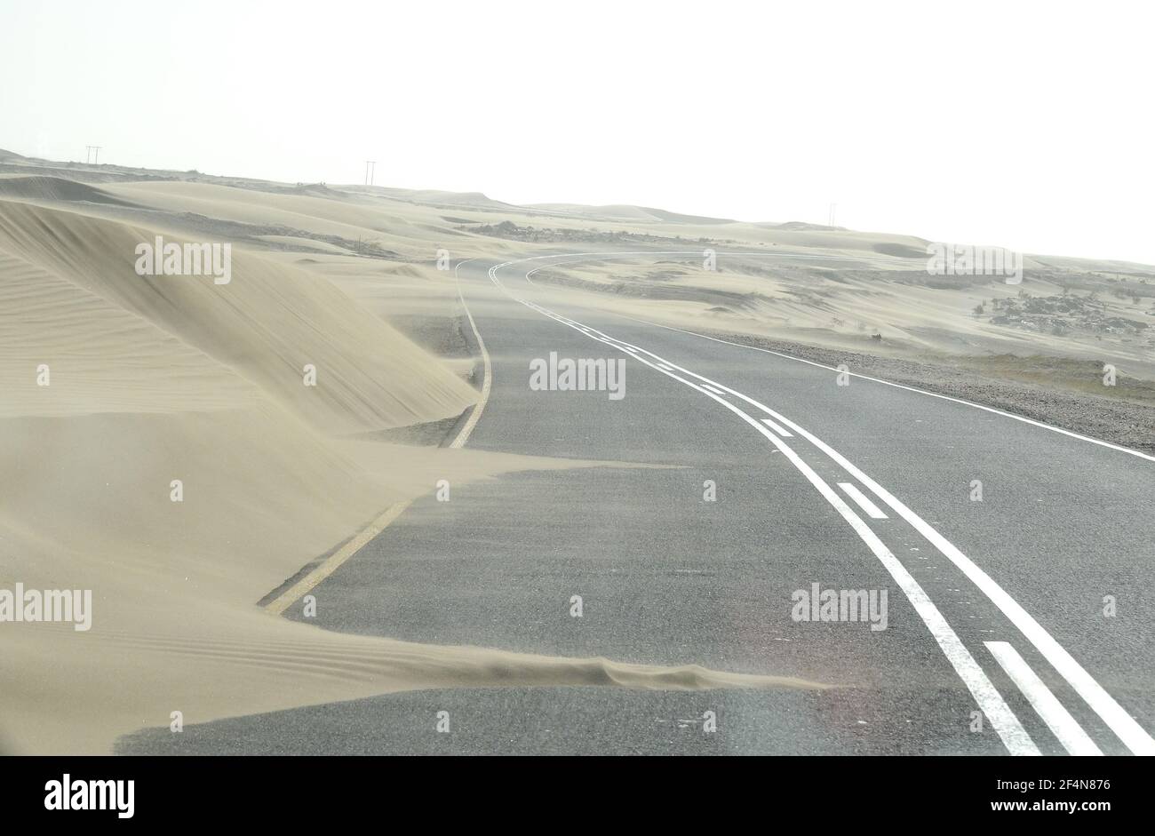Sandstorm africa hi-res stock photography and images - Alamy