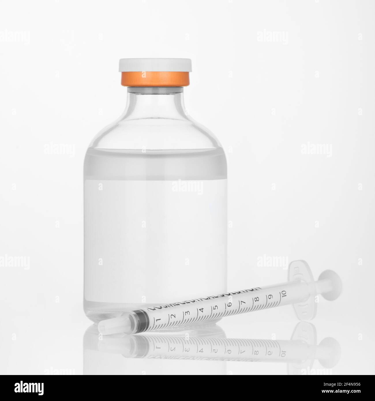 Medical injection vial hi-res stock photography and images - Alamy