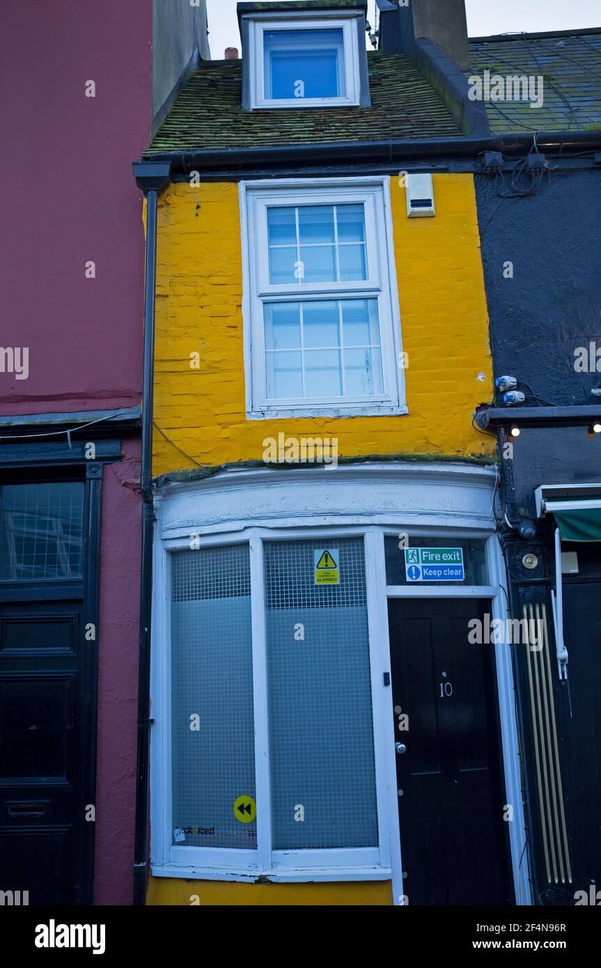 Extremely narrow hi-res stock photography and images - Alamy